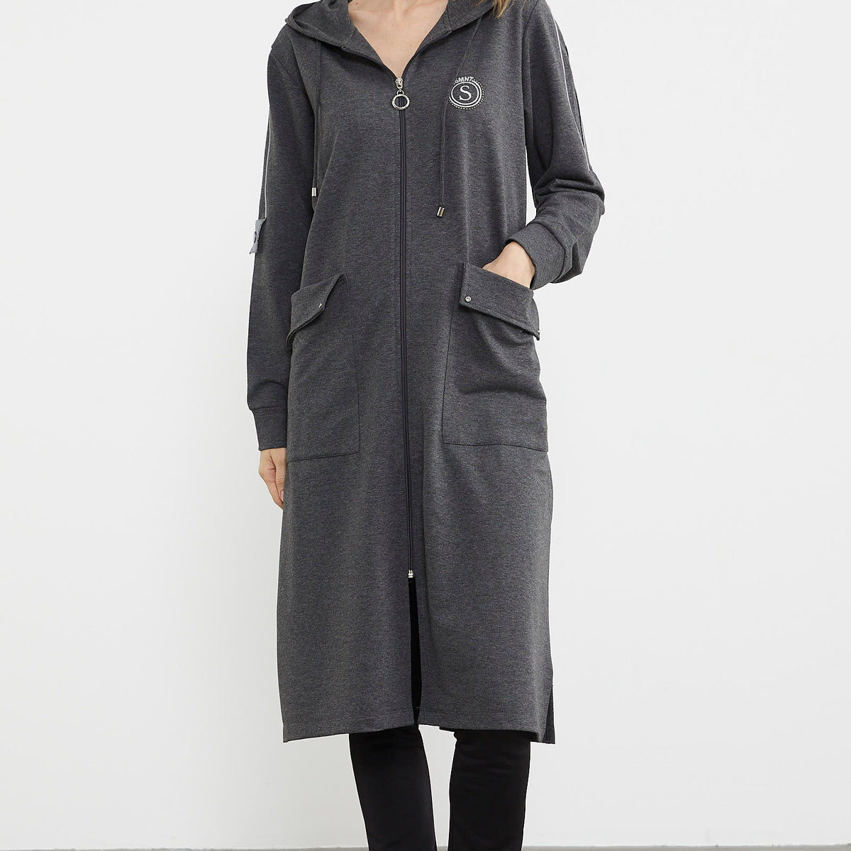 Fully Zippered Cap with Pocket Detail - Anthracite – Sementa.com